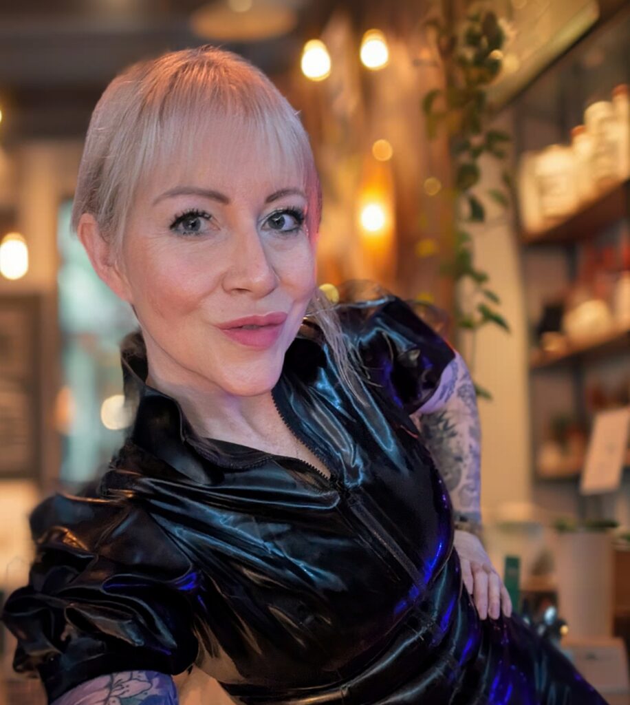 Mistress Helen Ryder | Mistresses Uk